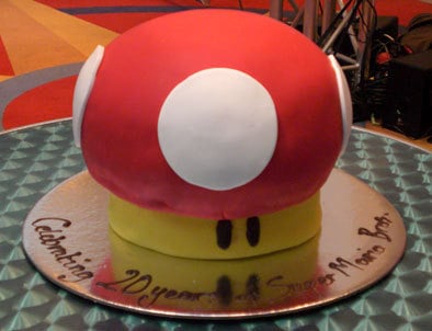 File:SMB 20th anniversary Super Mushroom cake.jpg - Super Mario Wiki ...